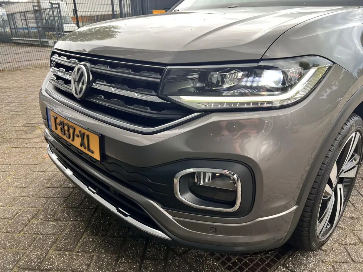 Volkswagen t-cross 1.0 TSI R-Line Virtual Cockpit