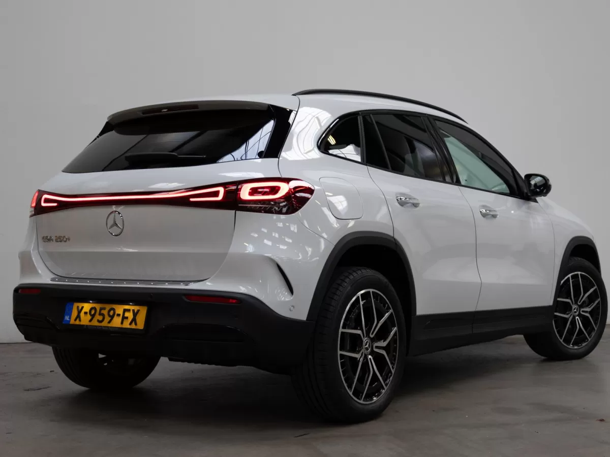 Mercedes-Benz EQA 250+ AMG Line Plus pakket | Panorama dak