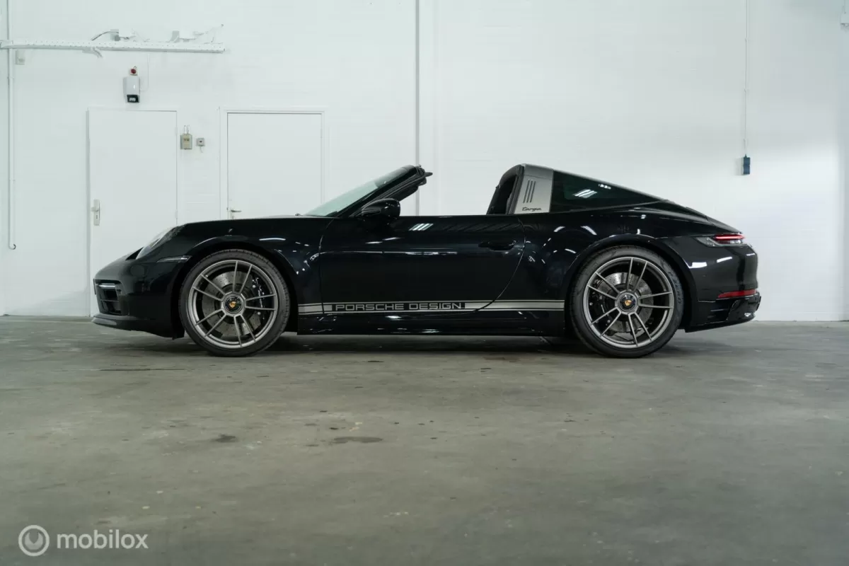 Porsche 911 Targa 4 GTS 992